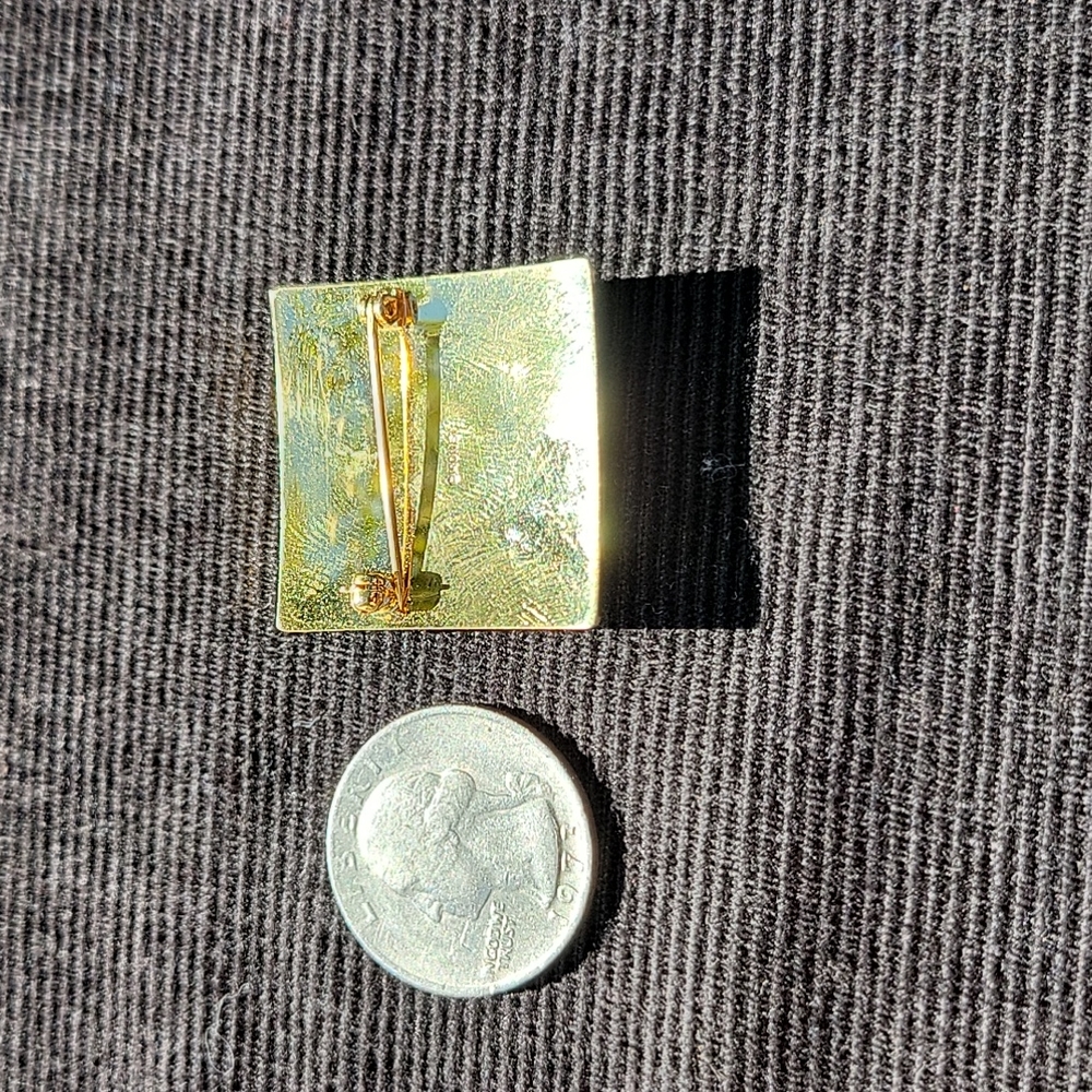 Vintage Monet Gold Square Brooch - Gem